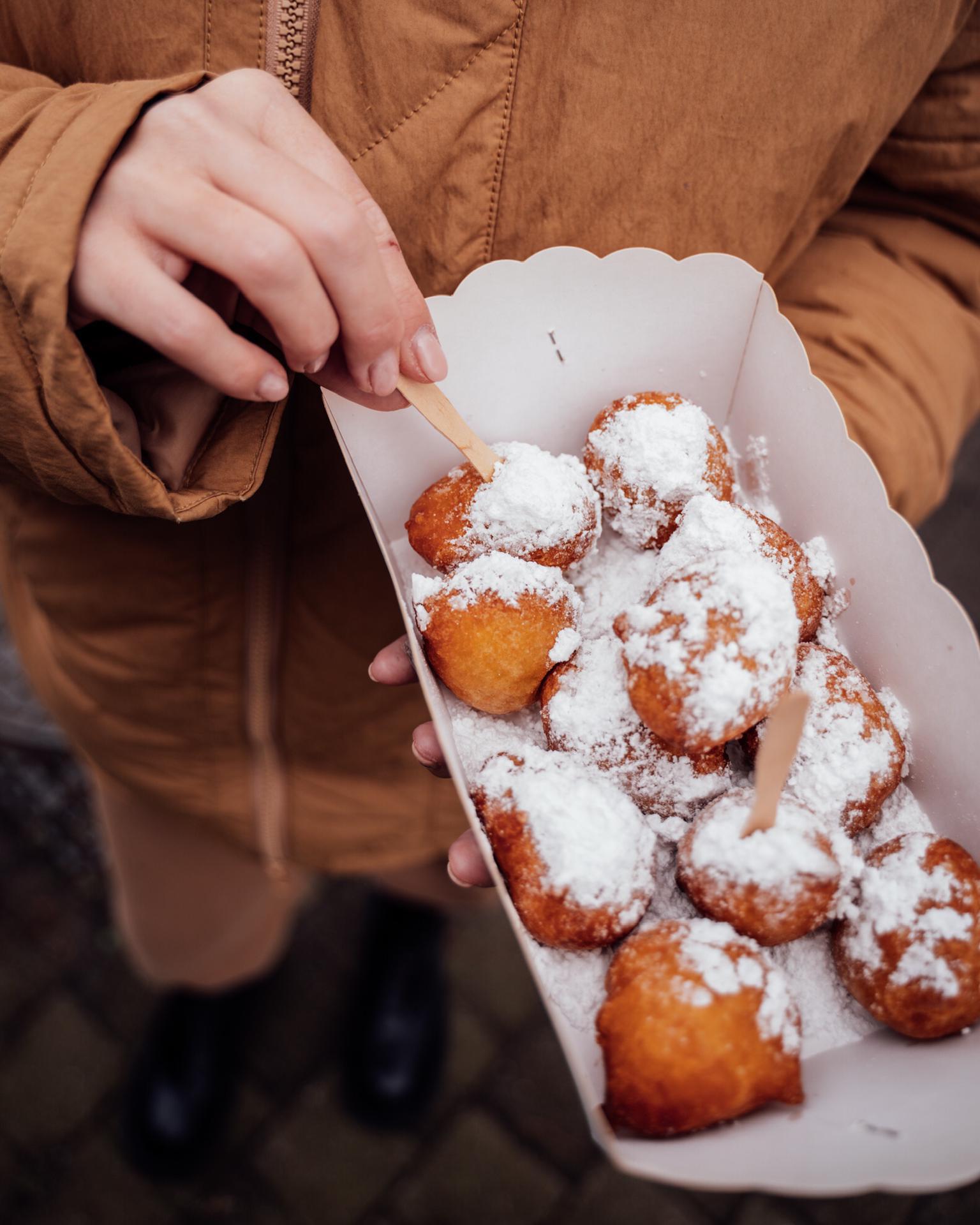 Ovamo - Smoutebollen, wafels, pannenkoeken en cocktails